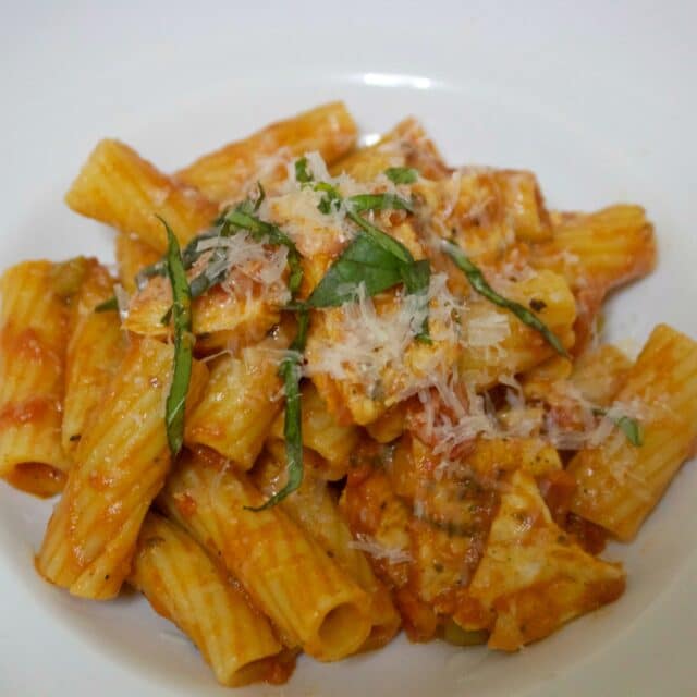 Spicy Chicken Rigatoni (Video Recipe)