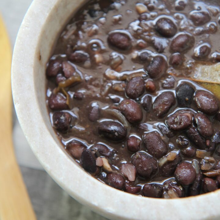 15-Minute Easy Cuban Black Beans (Video) - Cooked by Julie