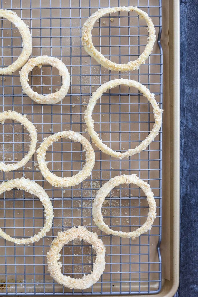 Crispy Onion Rings - Cooked by Julie
