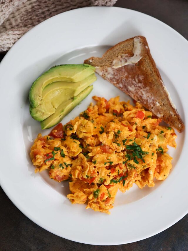 Huevos Pericos - Cooked by Julie